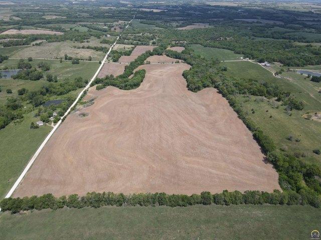 J Rd, Holton, KS 66436