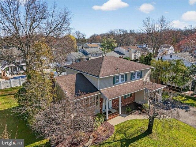 James Ave, Kendall Park, Home For Sale