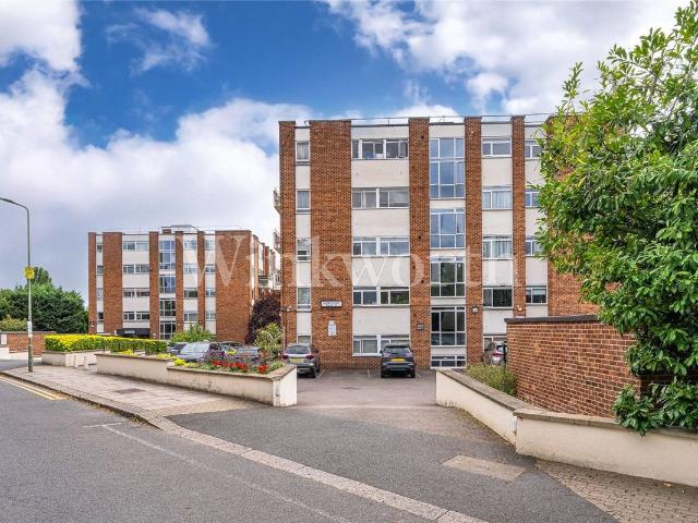 James Close, Woodlands, London NW11, 1 bed flat to rent, £1,750 pcm | PrimeLocation