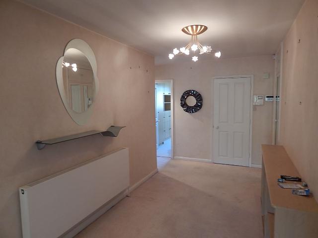 James Close, London NW11, 3 bed flat to rent, £3,200 pcm | PrimeLocation