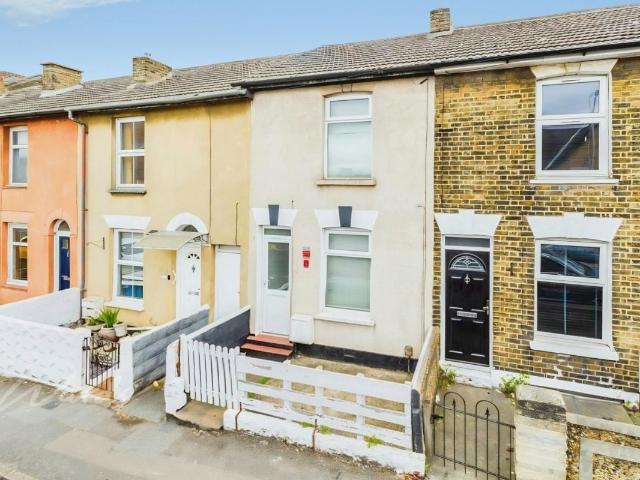 James Street, Gillingham ME7, 2 bed terraced house to rent, £1,200 pcm | PrimeLocation
