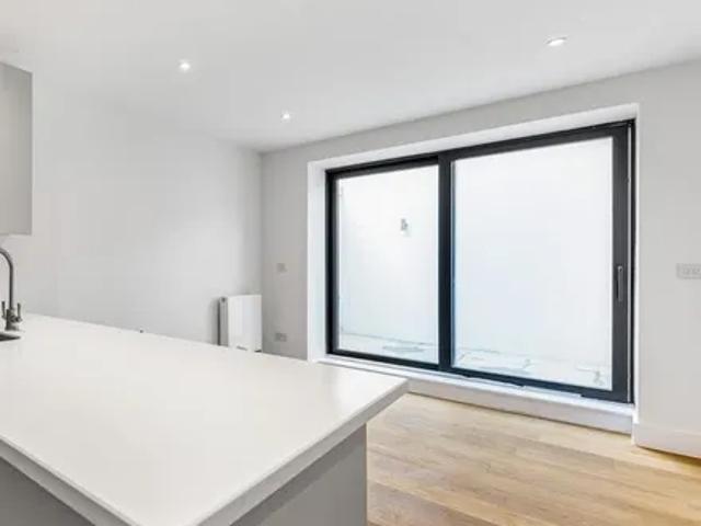 Jameson Lodge, 58 Shepherds Hill, London, N6 5RW, United Kingdom | 1 bed apartment for rent #138514735 | Rentberry