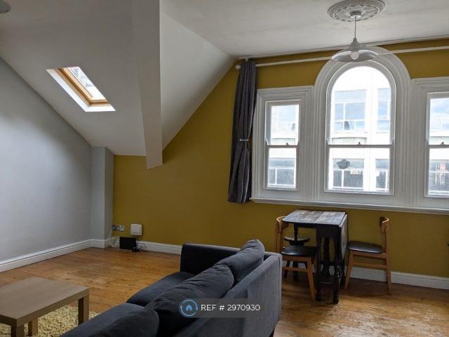 Jameson Street, Hull HU1, 2 bed flat to rent, £695 pcm | PrimeLocation
