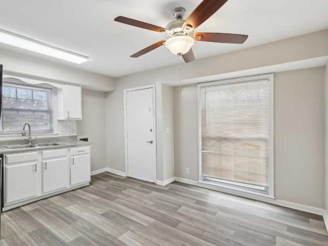Jamestown Apartments 2 Bedroom Apartment for Rent at 400 Adamwood Dr, Nashville, TN 37211