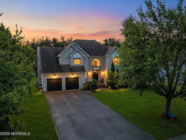 Jamestown Dr, Eatontown, Home For Sale