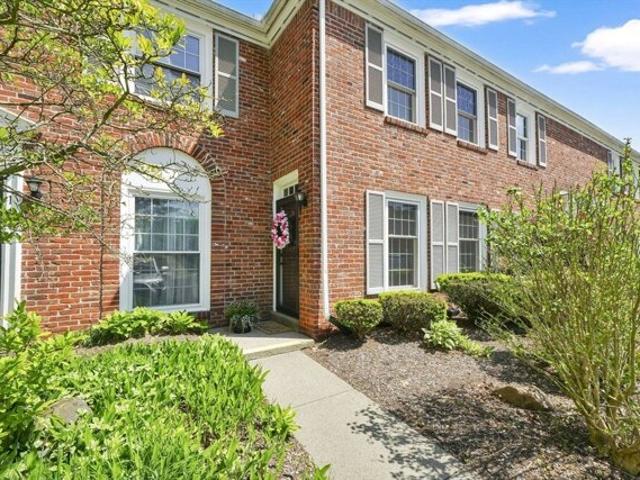 Jamestown Dr Unit,springfield, Condo For Sale