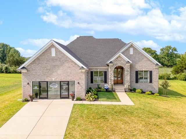 Jamestown Plan Twin Lakes, Regal Series Community