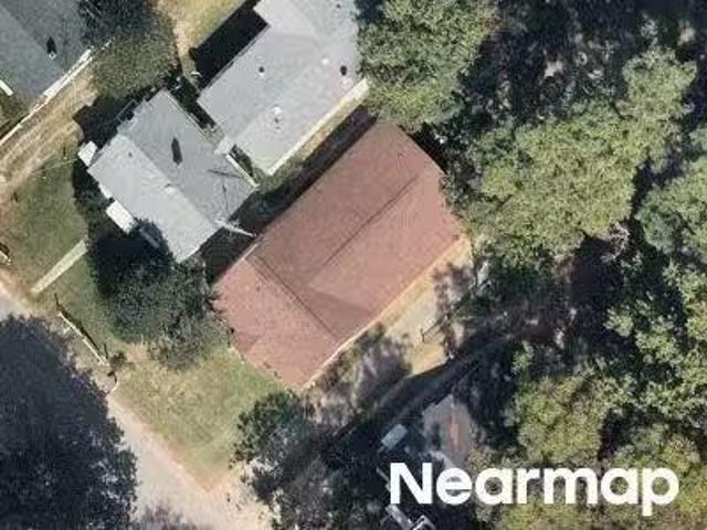 Jamison Ave
