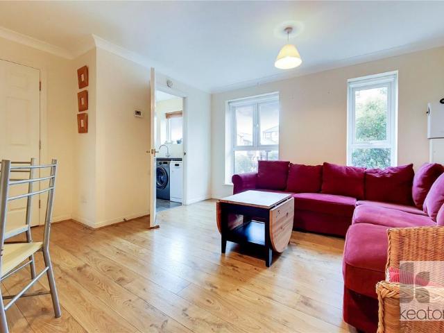 Jane Austen Hall, 21 Wesley Avenue. 2 bed flat to rent £1,900 pcm £438 pw