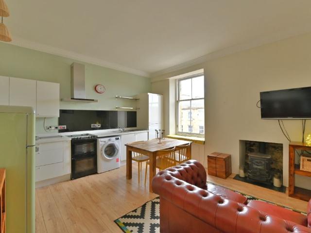 Jane Street, Leith, Edinburgh EH6, 2 bed flat to rent, £1,300 pcm | PrimeLocation