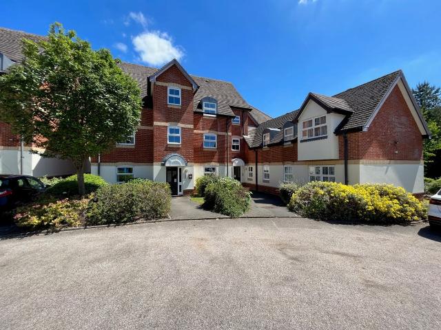 Jackman Close, Abingdon OX14, 2 bed flat to rent, £1,350 pcm | PrimeLocation