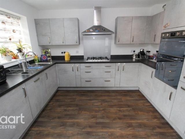 Jacks Bridge Close, Leicester 4 bed detached house to rent £1,875 pcm £433 pw