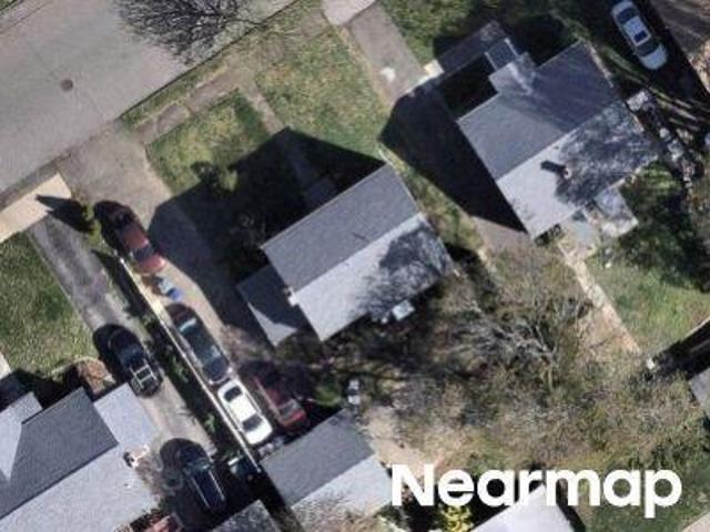 Jackson Ave