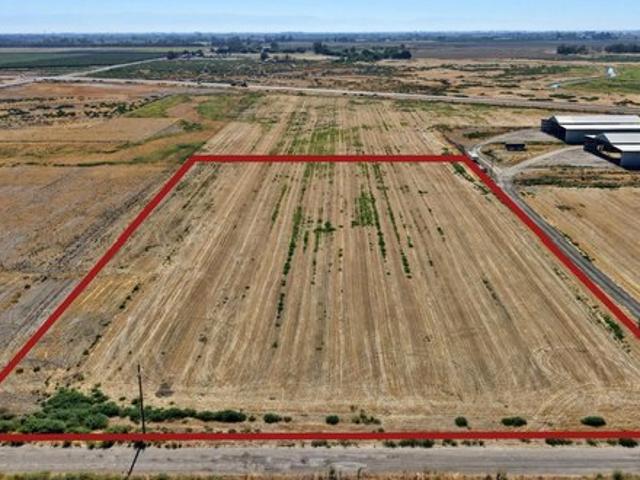 Jackson Ave, Lemoore, CA 93245