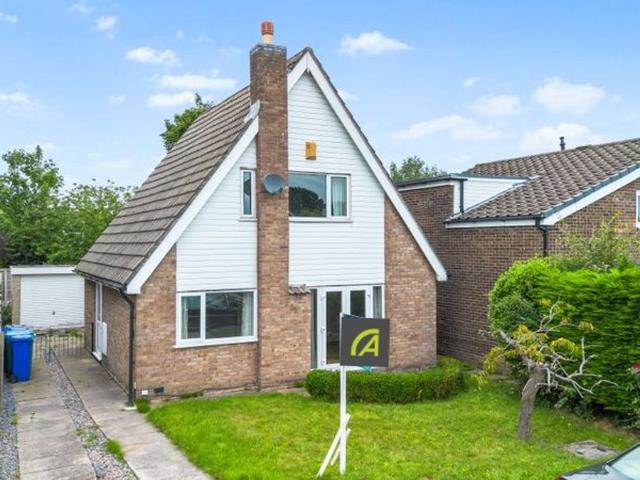 Jackson Avenue, Culcheth WA3, 3 bed detached house to rent, £1,395 pcm | PrimeLocation
