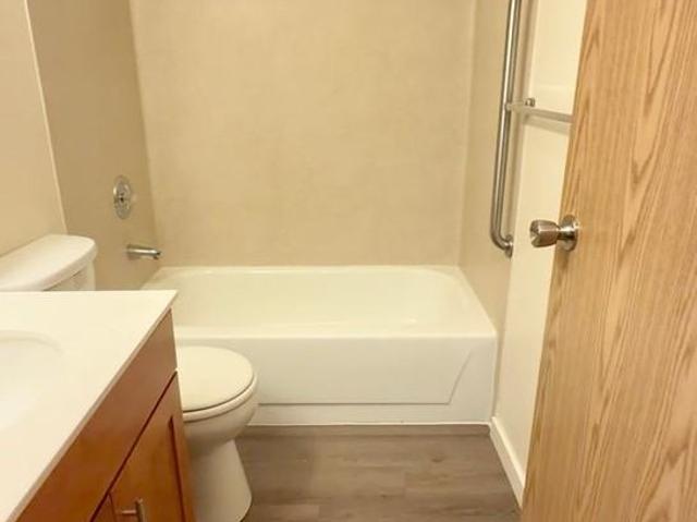 Jackson Greens 2 Bedroom Apartment for Rent at 13341 15th Ave Ne, Seattle, WA 98125 Pinehurst