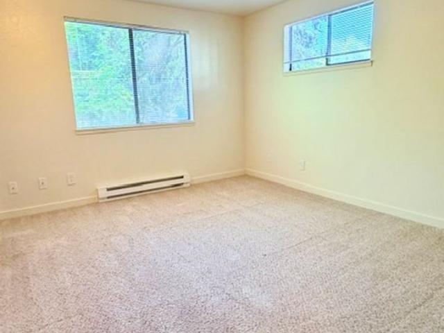 Jackson Greens 2 Bedroom Apartment for Rent at 13341 15th Ave Ne, Seattle, WA 98125 Pinehurst
