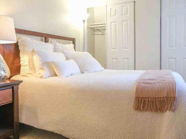 Jackson Park Place 3 Bedroom Apartment for Rent at 1830 E Fir Ave, Fresno, CA 93720 Woodward Park