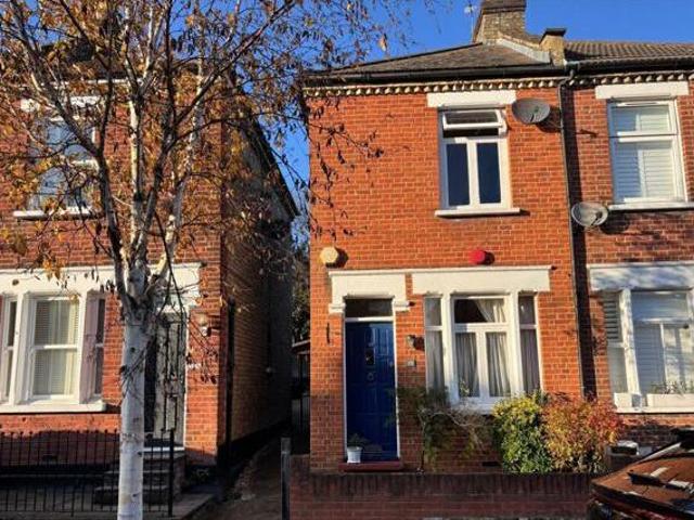 Jackson Road, East Barnet, 2 Bedroom Semi detached