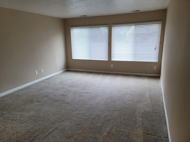 Jackson Square 2 Bedroom Apartment for Rent at Jackson Square LLC, Omaha, NE 68105 Hanscom Park