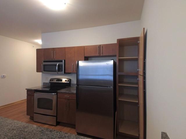 Jackson Square, LLC 2 Bedroom Apartment for Rent at 159 N Jackson St, Milwaukee, WI 53202 Historic Third Ward