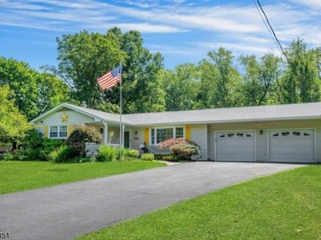 Jackson Valley Rd, Washington Township, Home For Sale
