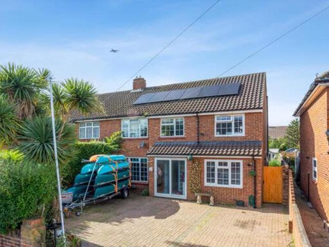 Jacob Close, Windsor, 5 Bedroom Semi detached