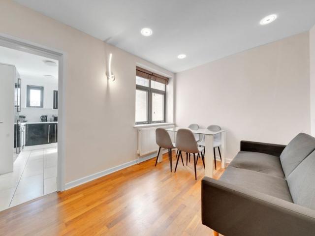Jacob Mansions, Umberston Street, Whitechapel, London E1