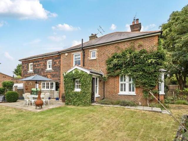 Jacob´s Well, Jacobs Well Road, Guildford, 4 Bedroom Semi detached