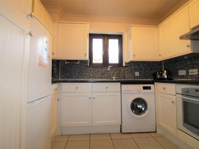 Jade Close, London E16, 2 bed terraced house to rent, £2,000 pcm | PrimeLocation