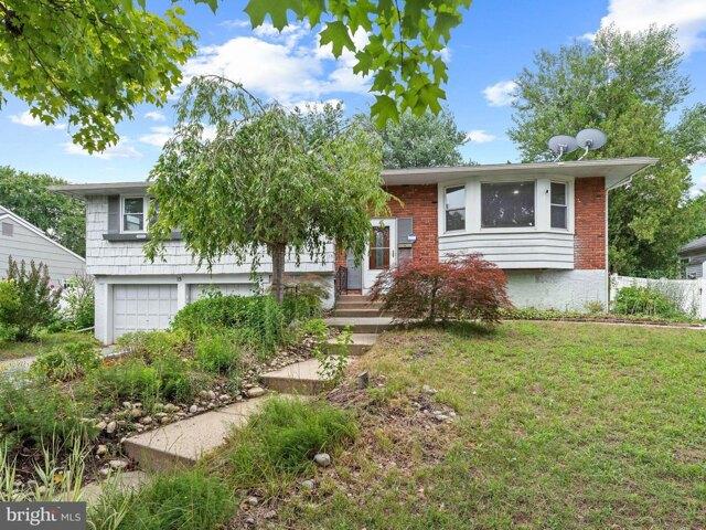 Jade Ln, Cherry Hill, Home For Sale