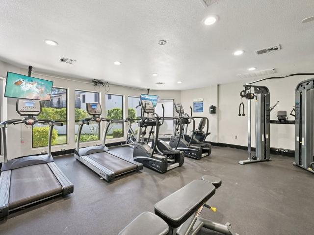Jade Ridge Apartments 1 Bedroom Apartment for Rent at 17625 N 7th St, Phoenix, AZ 85022