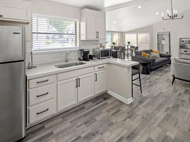 Jade Ridge Apartments 2 Bedroom Apartment for Rent at 17625 N 7th St, Phoenix, AZ 85022