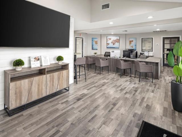 Jade Ridge Apartments 2 Bedroom Apartment for Rent at 17625 N 7th St, Phoenix, AZ 85022