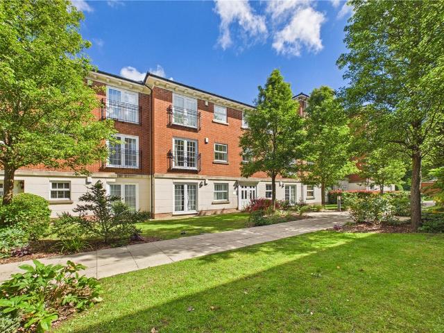 Jago Court, Newbury, Berkshire RG14, 2 bed flat to rent, £1,250 pcm | PrimeLocation