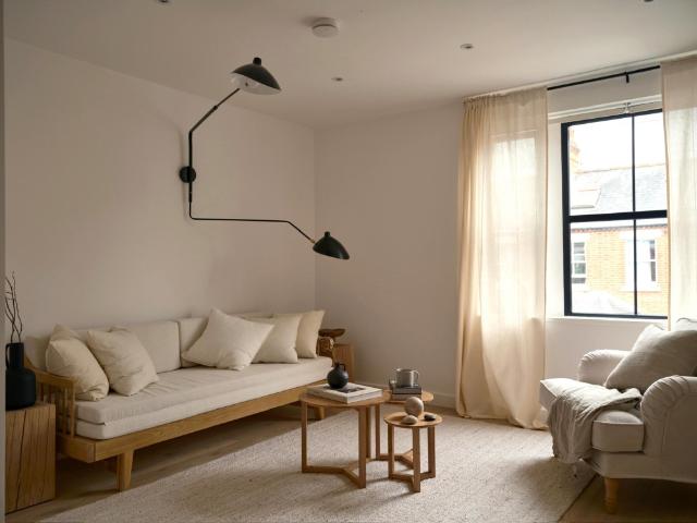 Japandi Duplex | 2BR Modern Designer Flat Has an Apartment