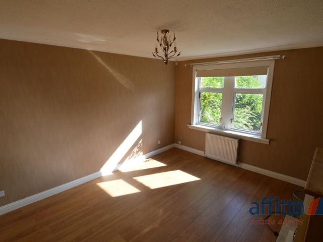 Jarvie Avenue, Airdrie ML6, 2 bed flat to rent, £750 pcm | PrimeLocation