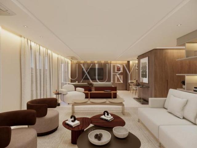 Jardim América 220 m2, reformado e mobiliado, 3 suítes e 3 vagas. Próximo ao Santa Luzia