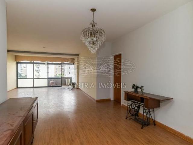 Jardim America | Apto com 190 m² | Próximo a Casa Santa Luzia e do Clube Paulistano !