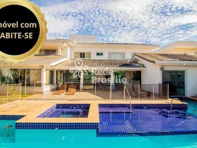 Jardim Botânico III Casa à venda, 5 quartos, sendo 3 suítes, com habite se, Jardim Botânico