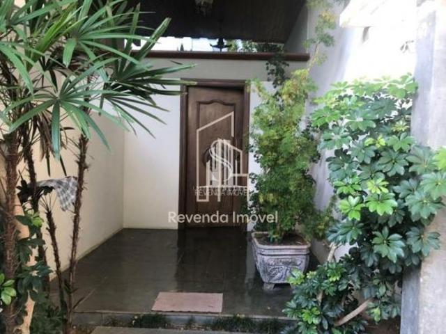 Jardim Guedala Casa de 600m² com 4 Quartos sendo 3 Suites e 4 vagas