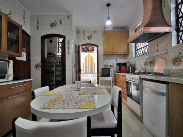 JARDIM GUEDALA CASA DE 600m² COM 6 DORMITÓRIOS/4 SUITES, 5 BANHEIROS E 9 VAGAS