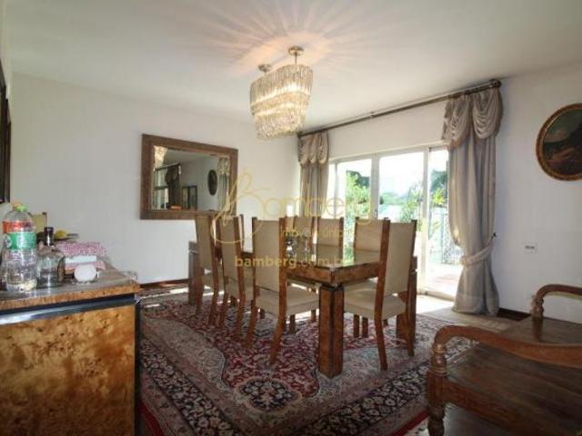 Jardim Guedala / Morumbi Casa com 4 Suítes, Quintal Gramado e 356 m² de Área Útil