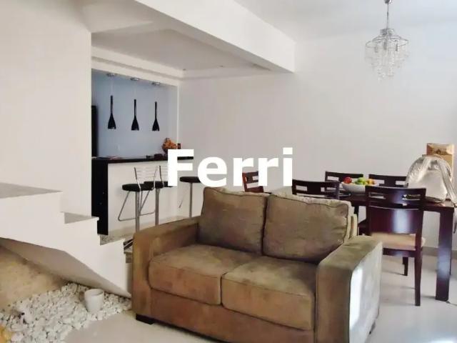 Jardim da Glória Casa Sobrado em Condomínio Fechado. Perto de tudo, PQ. Aclimação e condução farta