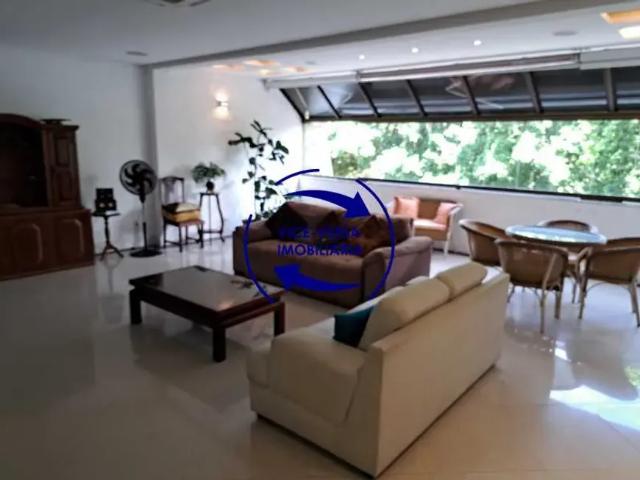 Jardim Oceânico, perto de tudo de bom: Praia, Metrô, comércio! Frente, 172m2, 2 vagas