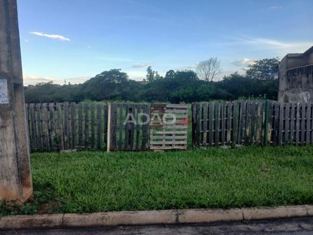 JARDIM LEBLON II LOTE À VENDA – Área / Terreno à Venda, 1208.03 por R$ 850000.00 no setor Jardim