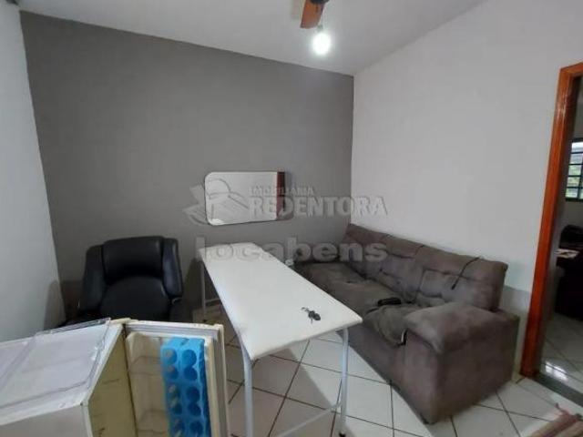 Jardim Manoel Del Arco Casa com 02 dormitorios e 02 vagas de garagem