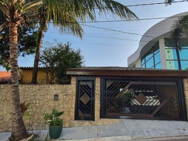 Jardim Santa Teresa Casa com Piscina Aquecida e Coberta, 2 Suítes, Escritório e Churrasqueira