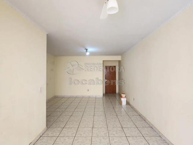 Jardim Panorama Apartamento com 03 dormitórios com armários e ventiladores de teto e 02 vagas de g