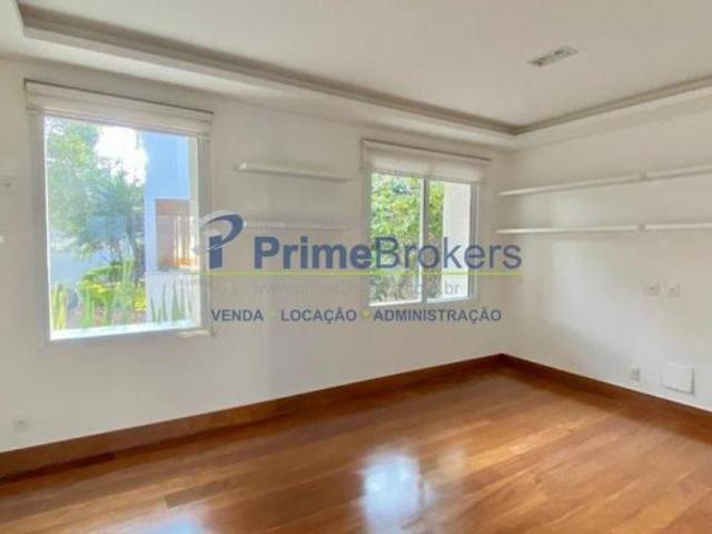 Jardim Petrópolis  Casa em condomínio, com 958 metros, 04 suítes,06 banheiros,06 vagas. Jardim Petró